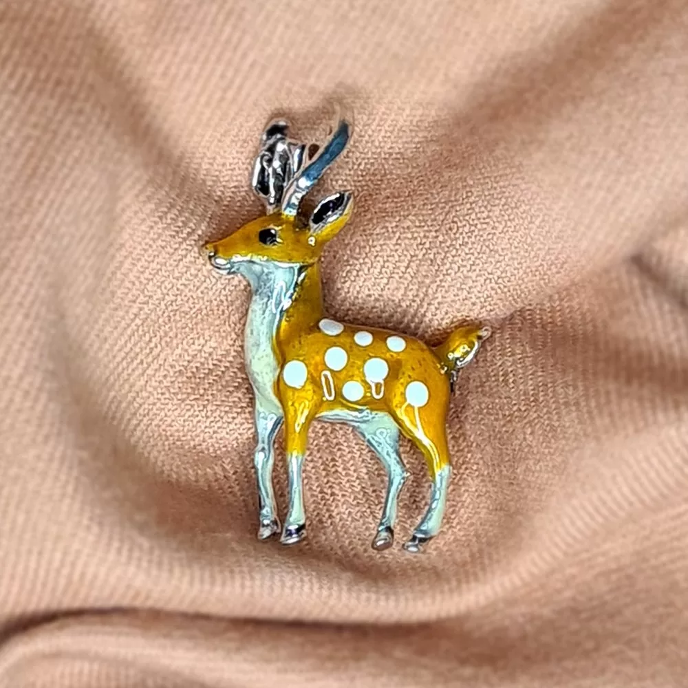 Bambi - Glam Brooch
